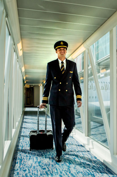 Emirates opens pilot recruitment in Singapore - TTR Weekly