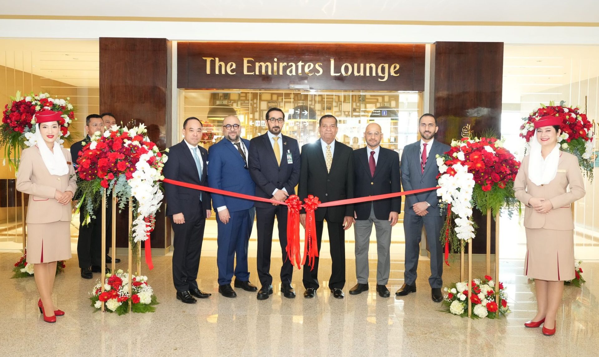Emirates opens mega lounge at BKK - TTR Weekly